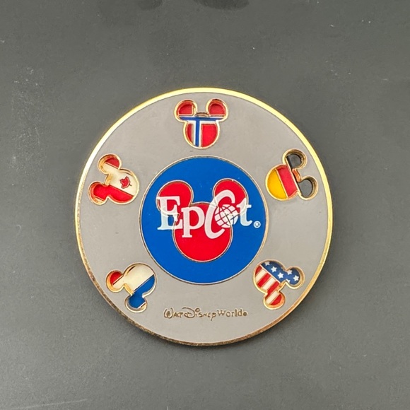 Disney | Accessories | Disney Epcot Spin Pin With Country Flags From ...
